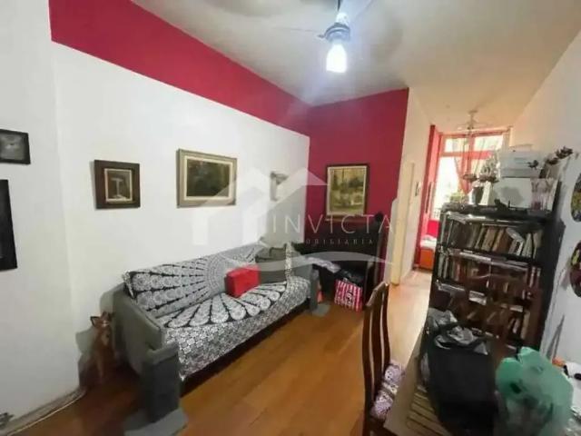 Apartamento para Venda em Rio de Janeiro/RJ Copacabana 2 Quartos