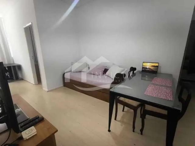 Apartamento para Venda em Rio de Janeiro/RJ Copacabana 2 Quartos
