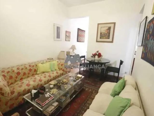 Apartamento para Venda em Rio de Janeiro/RJ Copacabana 2 Quartos