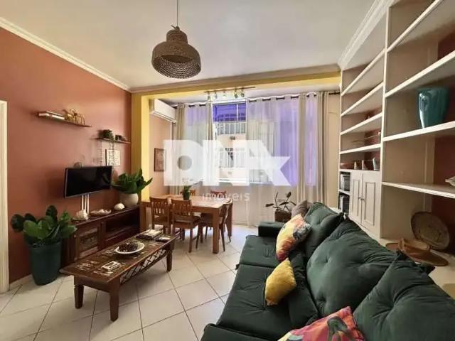 Apartamento para Venda em Rio de Janeiro/RJ Copacabana 2 Quartos