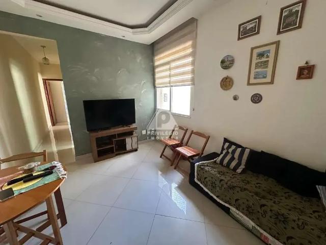 Apartamento para Venda em Rio de Janeiro/RJ Copacabana 2 Quartos