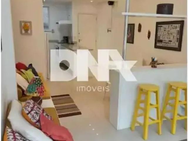 Apartamento para Venda em Rio de Janeiro/RJ Copacabana 2 Quartos