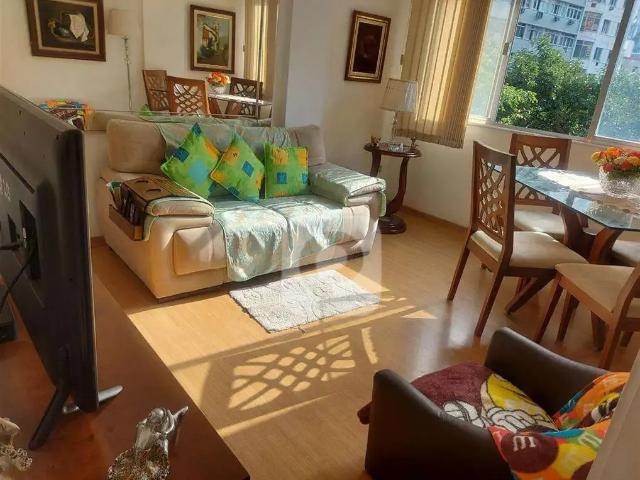 Apartamento para Venda em Rio de Janeiro/RJ Copacabana 2 Quartos