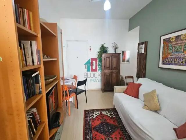 Apartamento para Venda em Rio de Janeiro/RJ Copacabana 2 Quartos