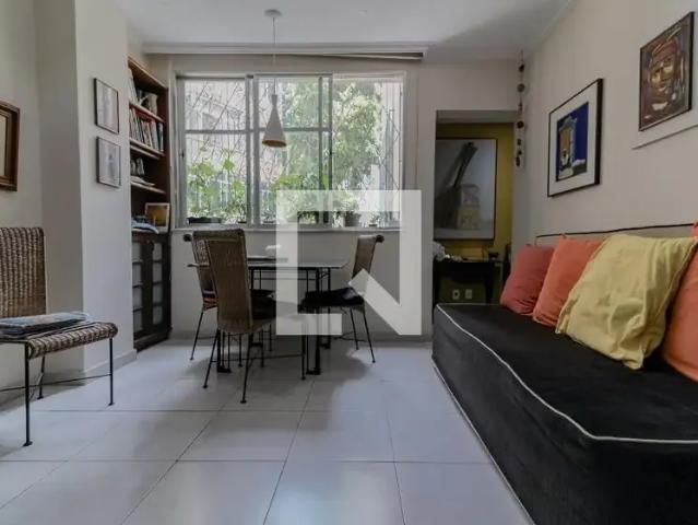 Apartamento para Venda em Rio de Janeiro/RJ Copacabana 2 Quartos