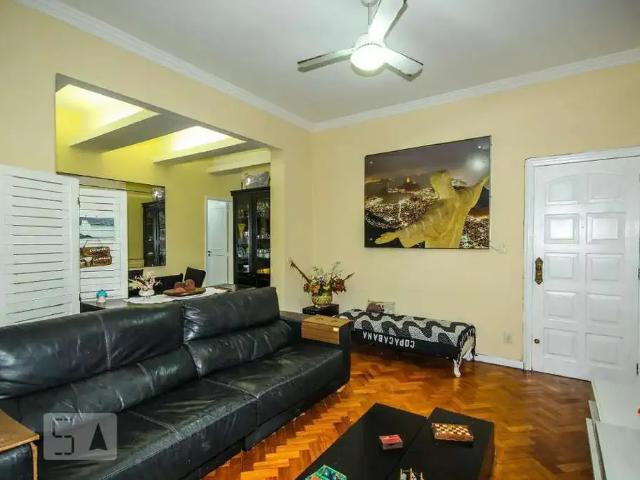 Apartamento para Venda em Rio de Janeiro/RJ Copacabana 2 Quartos