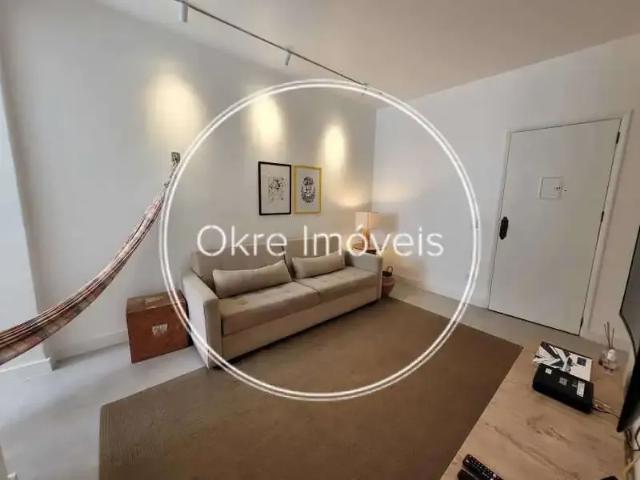 Apartamento para Venda em Rio de Janeiro/RJ Copacabana 2 Quartos