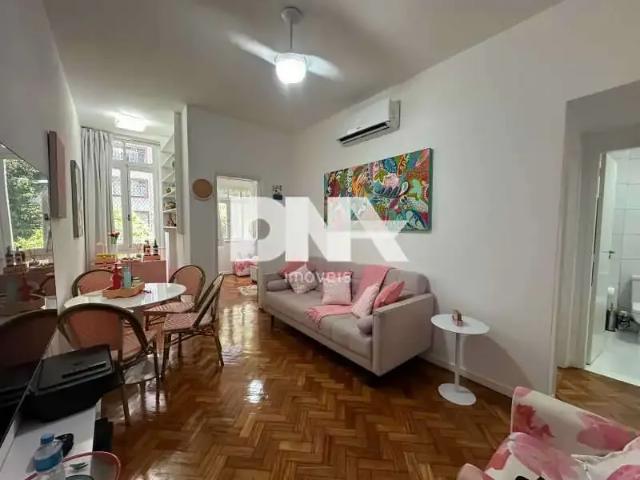 Apartamento para Venda em Rio de Janeiro/RJ Copacabana 2 Quartos
