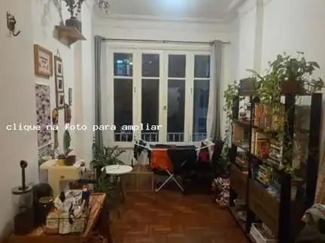 Apartamento para Venda em Rio de Janeiro/RJ Copacabana 2 Quartos