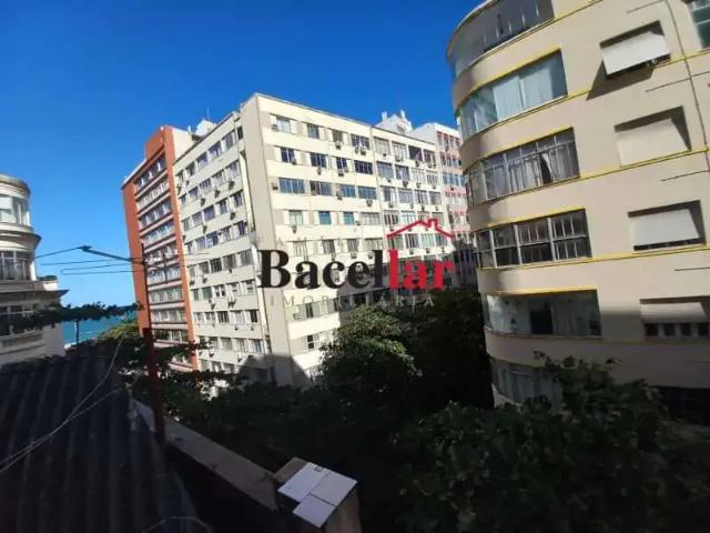 Apartamento para Venda em Rio de Janeiro/RJ Copacabana 2 Quartos