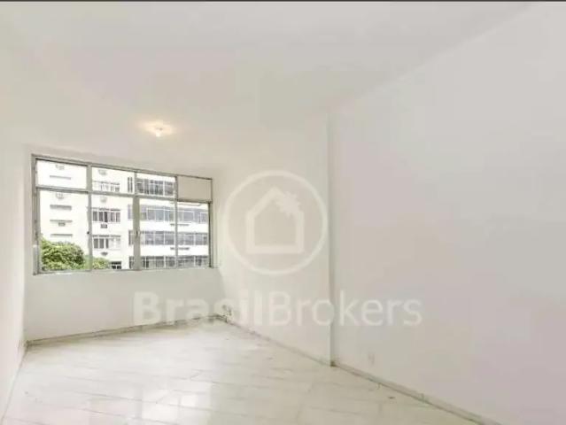 Apartamento para Venda em Rio de Janeiro/RJ Copacabana 2 Quartos