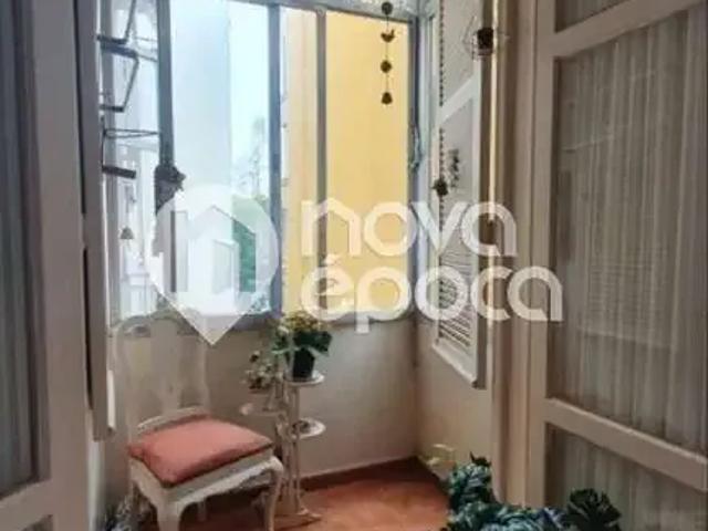 Apartamento para Venda em Rio de Janeiro/RJ Copacabana 2 Quartos