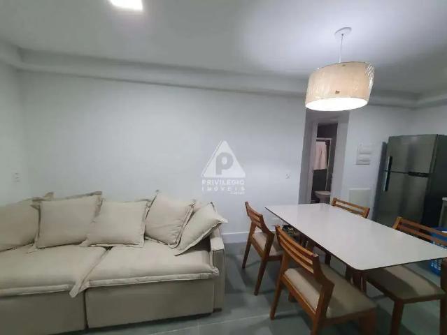 Apartamento para Venda em Rio de Janeiro/RJ Copacabana 2 Quartos