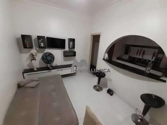 Apartamento para Venda em Rio de Janeiro/RJ Copacabana 2 Quartos