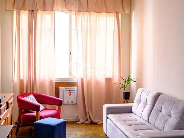 Apartamento para Venda em Rio de Janeiro/RJ Copacabana 2 Quartos