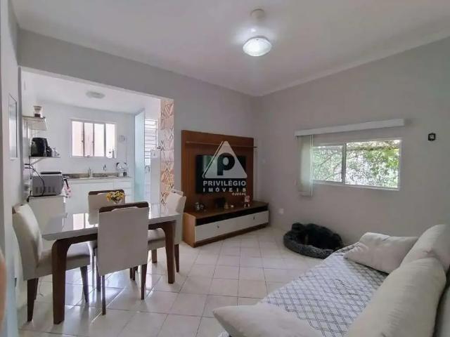 Apartamento para Venda em Rio de Janeiro/RJ Copacabana 2 Quartos