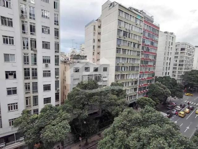 Apartamento para Venda em Rio de Janeiro/RJ Copacabana 2 Quartos