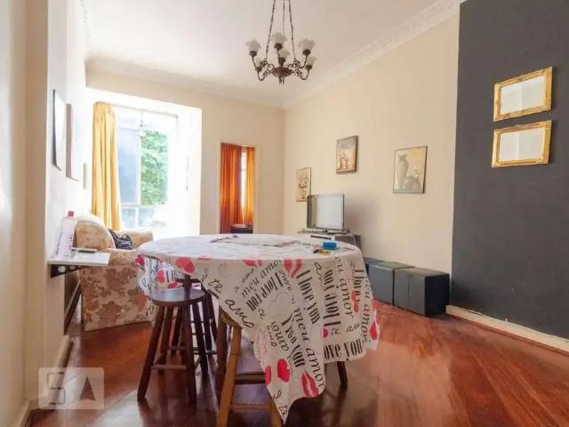 Apartamento para Venda em Rio de Janeiro/RJ Copacabana 2 Quartos