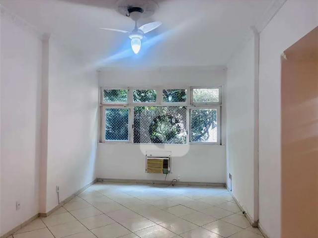 Apartamento para Venda em Rio de Janeiro/RJ Copacabana 2 Quartos