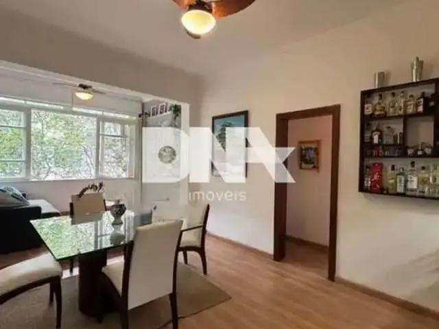 Apartamento para Venda em Rio de Janeiro/RJ Copacabana 2 Quartos