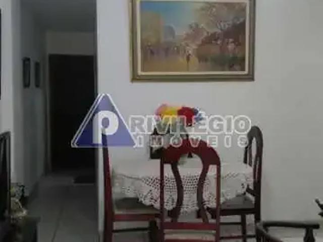 Apartamento para Venda em Rio de Janeiro/RJ Copacabana 2 Quartos