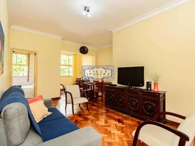Apartamento para Venda em Rio de Janeiro/RJ Copacabana 2 Quartos