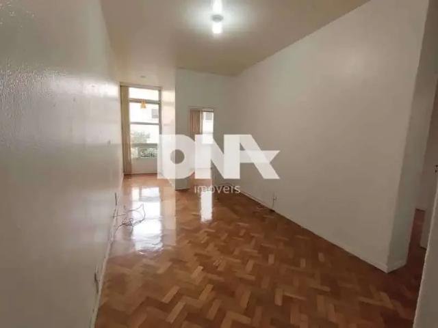 Apartamento para Venda em Rio de Janeiro/RJ Copacabana 2 Quartos