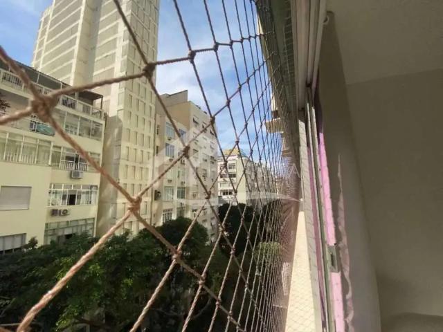 Apartamento para Venda em Rio de Janeiro/RJ Copacabana 2 Quartos