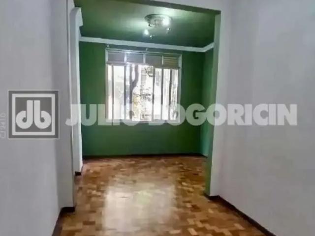 Apartamento para Venda em Rio de Janeiro/RJ Copacabana 2 Quartos