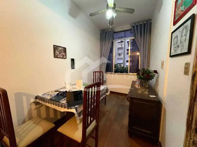 Apartamento para Venda em Rio de Janeiro/RJ Copacabana 2 Quartos