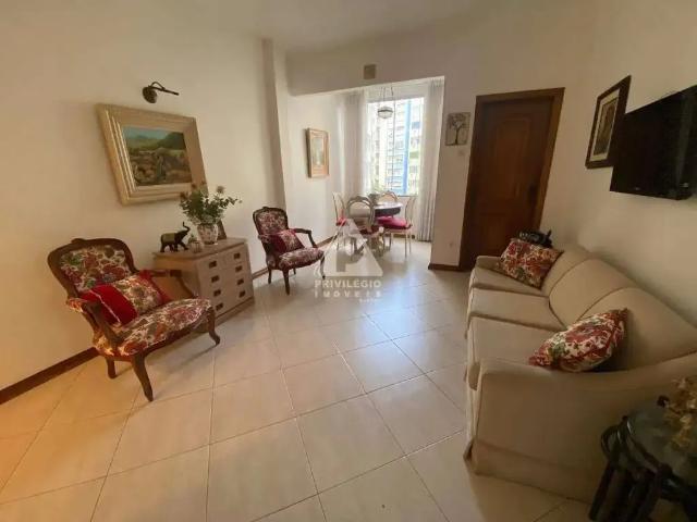 Apartamento para Venda em Rio de Janeiro/RJ Copacabana 2 Quartos