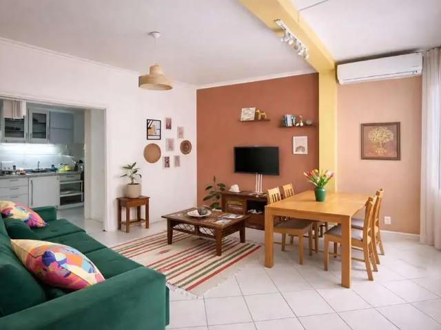 Apartamento para Venda em Rio de Janeiro/RJ Copacabana 2 Quartos