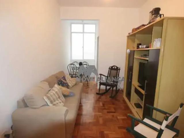 Apartamento para Venda em Rio de Janeiro/RJ Copacabana 2 Quartos