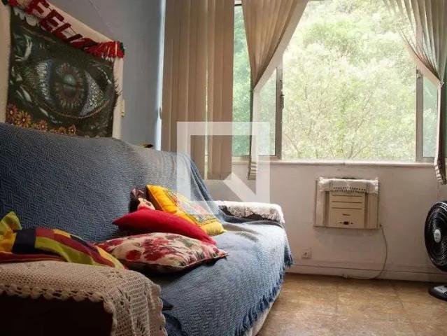 Apartamento para Venda em Rio de Janeiro/RJ Copacabana 2 Quartos