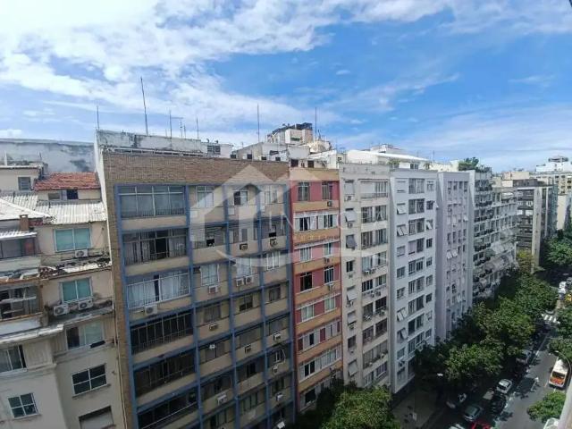 Apartamento para Venda em Rio de Janeiro/RJ Copacabana 2 Quartos