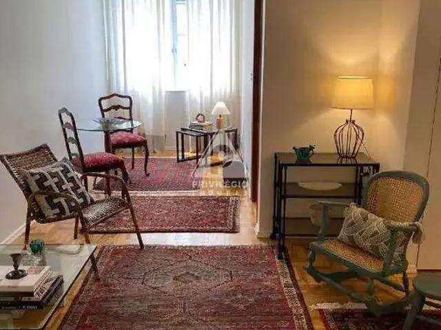 Apartamento para Venda em Rio de Janeiro/RJ Copacabana 2 Quartos