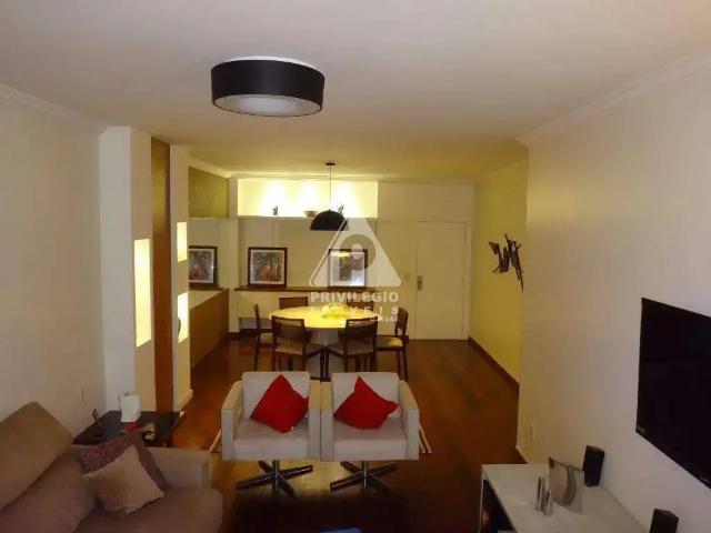 Apartamento para Venda em Rio de Janeiro/RJ Copacabana 2 Quartos