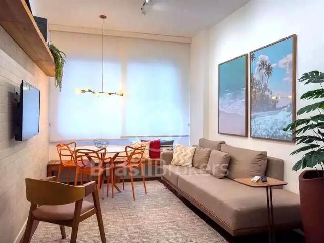 Apartamento para Venda em Rio de Janeiro/RJ Copacabana 2 Quartos