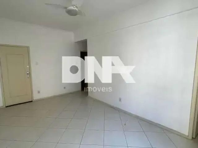 Apartamento para Venda em Rio de Janeiro/RJ Copacabana 2 Quartos
