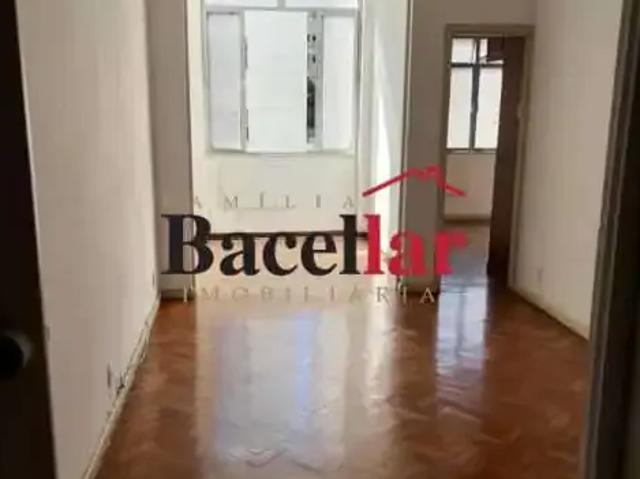 Apartamento para Venda em Rio de Janeiro/RJ Copacabana 2 Quartos