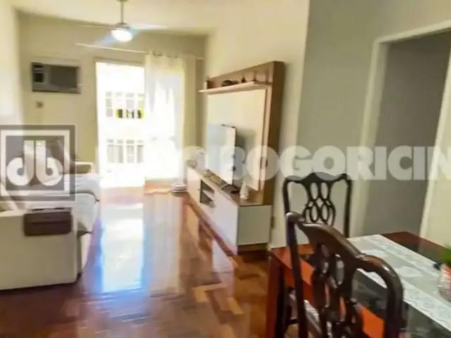 Apartamento para Venda em Rio de Janeiro/RJ Copacabana 2 Quartos