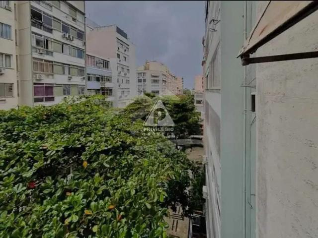Apartamento para Venda em Rio de Janeiro/RJ Copacabana 2 Quartos