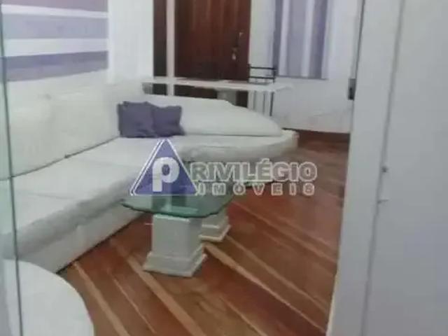 Apartamento para Venda em Rio de Janeiro/RJ Copacabana 2 Quartos