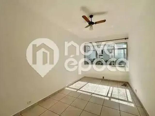 Apartamento para Venda em Rio de Janeiro/RJ Copacabana 2 Quartos