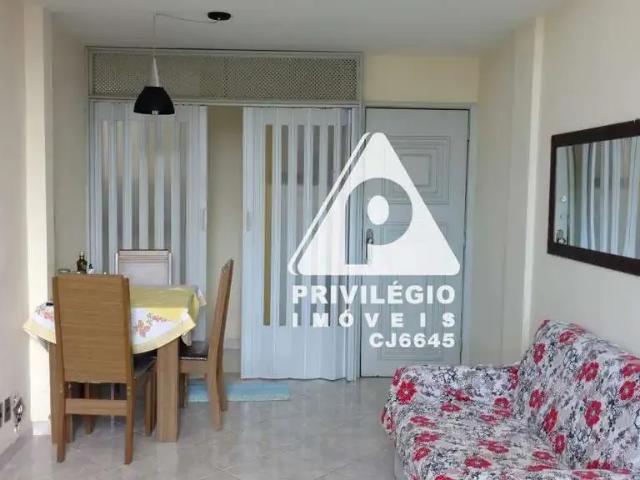 Apartamento para Venda em Rio de Janeiro/RJ Copacabana 2 Quartos