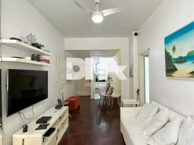 Apartamento para Venda em Rio de Janeiro/RJ Copacabana 2 Quartos