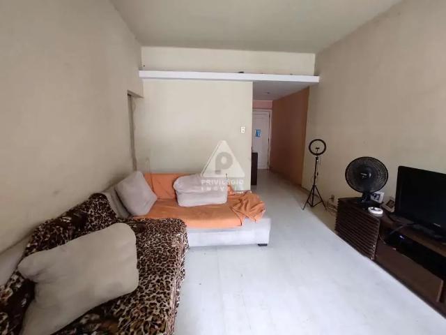 Apartamento para Venda em Rio de Janeiro/RJ Copacabana 2 Quartos