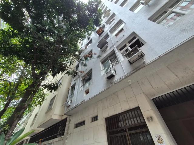 Apartamento para Venda em Rio de Janeiro/RJ Copacabana 2 Quartos