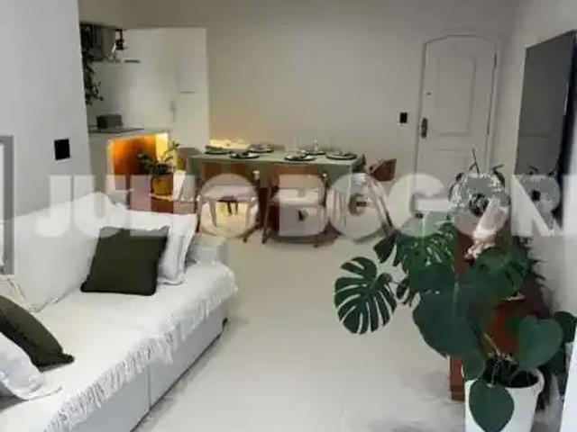 Apartamento para Venda em Rio de Janeiro/RJ Copacabana 2 Quartos