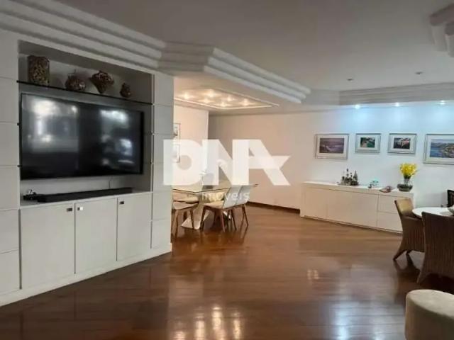 Apartamento para Venda em Rio de Janeiro/RJ Copacabana 3 Quartos